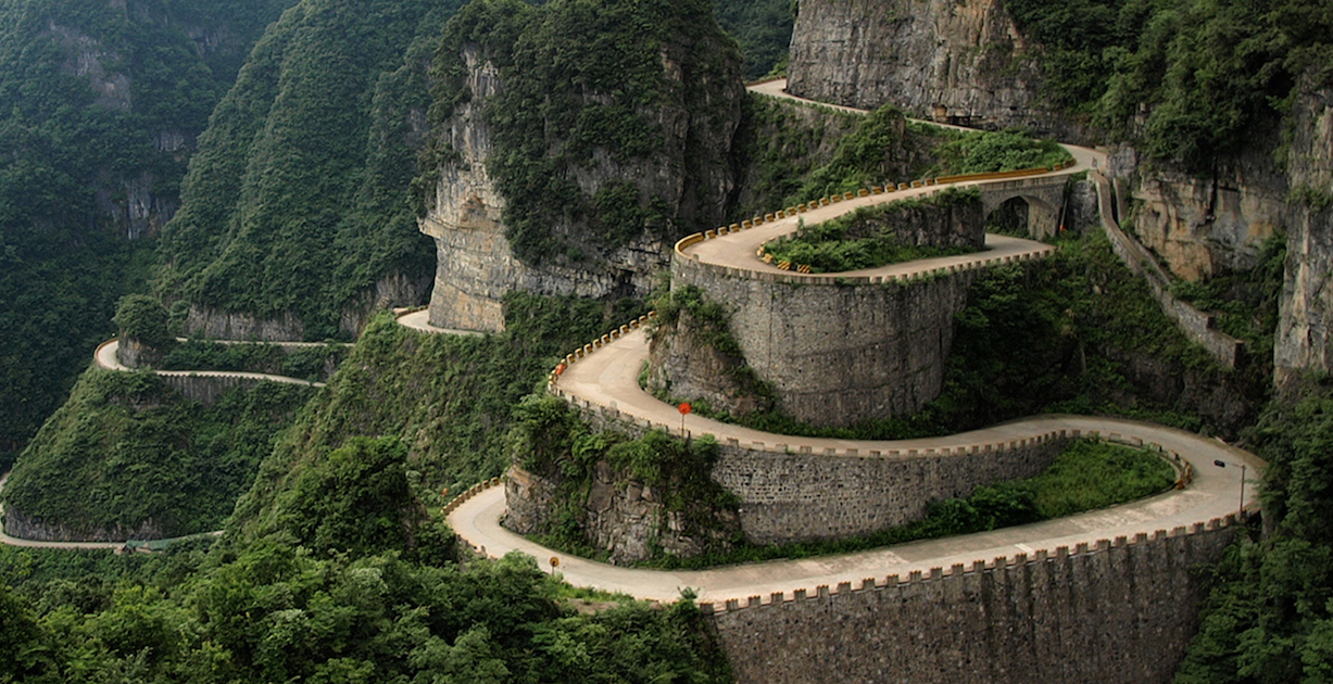 Roads of the World: The Prettiest Places to Drive on Earth